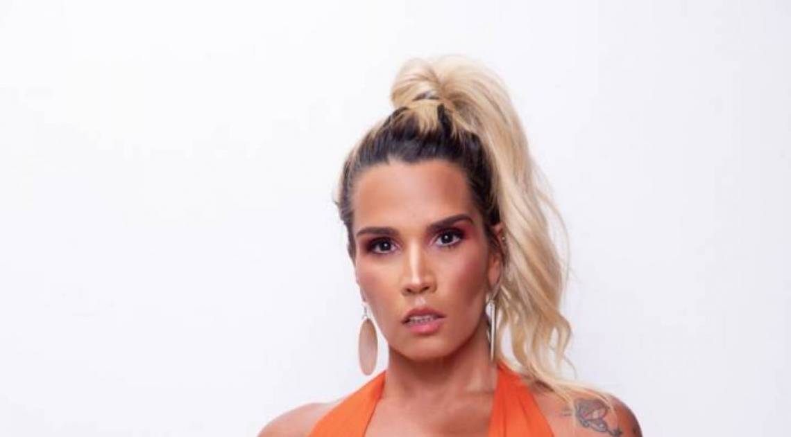 Cavadíssima, Taty Zatto posa sexy e fala de turnê: 'vai ser ... Cavadíssima, Taty Zatto posa sexy e fala de turnê: 'vai ser ...